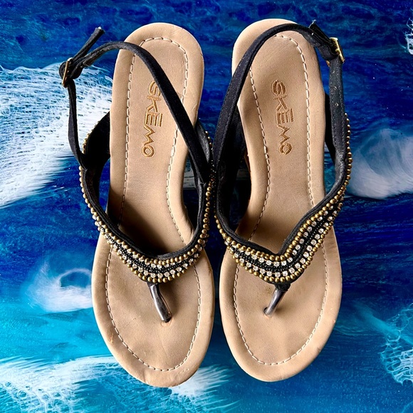 Skemo | Shoes | Sale Buy Or Bundle Skemo Wedges Sz8 Great Wskirts Pants ...